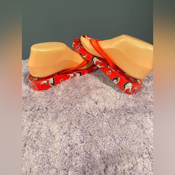 Betty Boop | Shoes | Betty Boop Flip Flop Thong Sandal Red Hearts ...